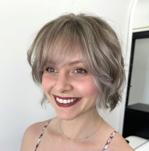 We Love These Feathered Bob Hairstyles That Add Volume & Flow To Your Hair
