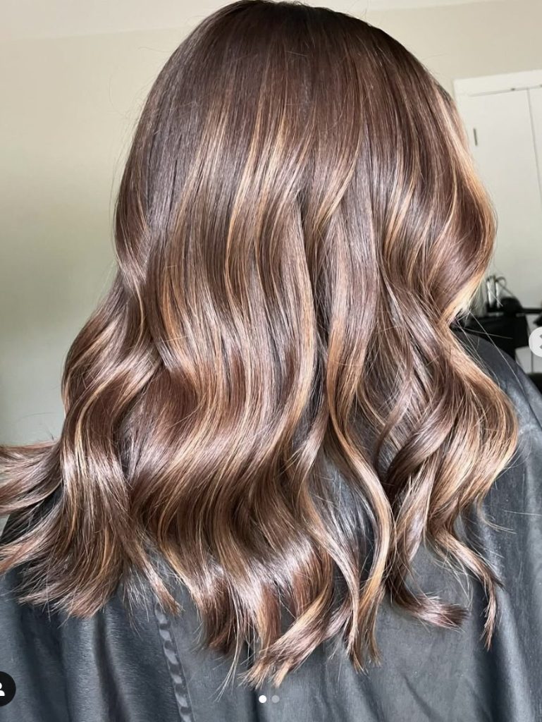 90 Adorable Shoulder-Length Hairstyles That Will Make You Want To Chop ...