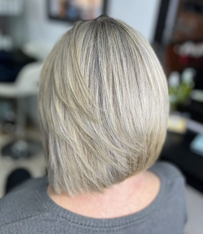 90 Adorable Shoulder-Length Hairstyles That Will Make You Want To Chop ...