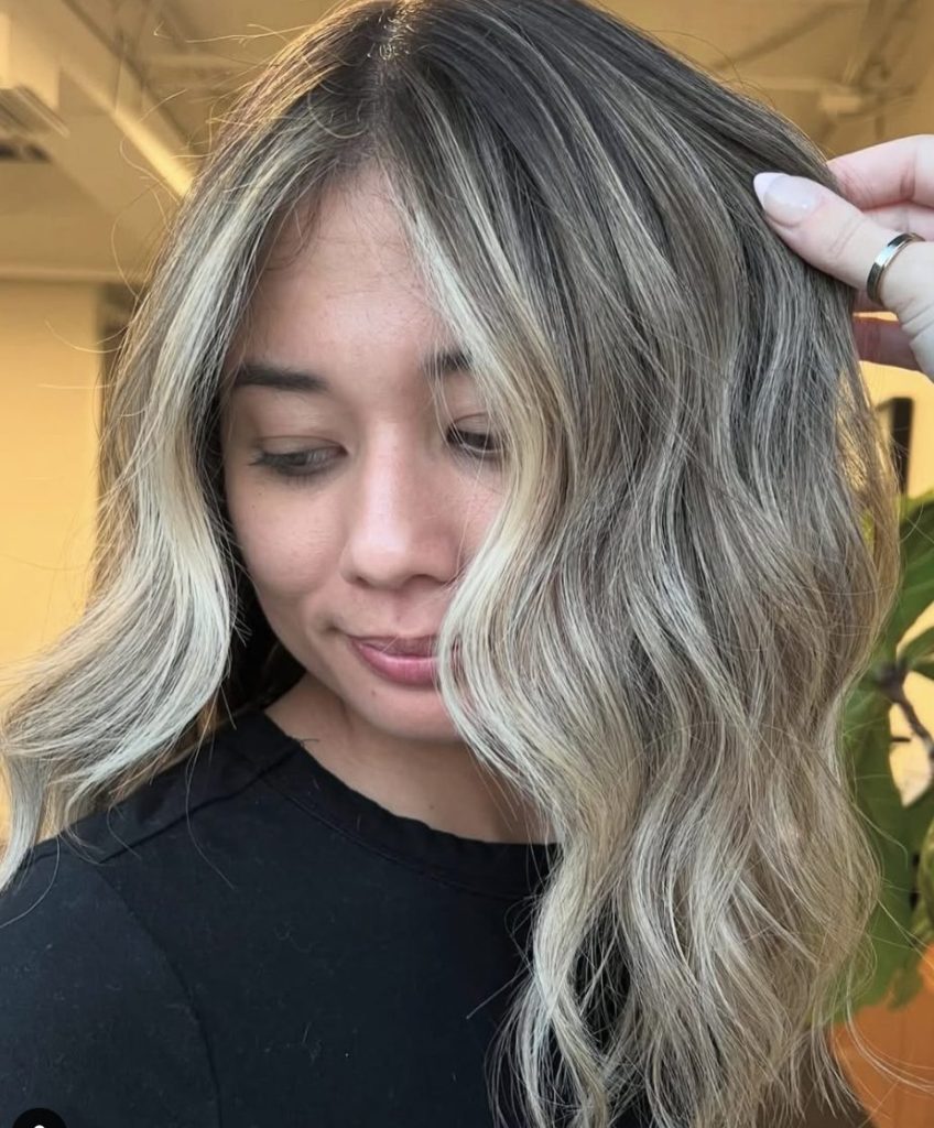 90 Adorable Shoulder-Length Hairstyles That Will Make You Want To Chop ...