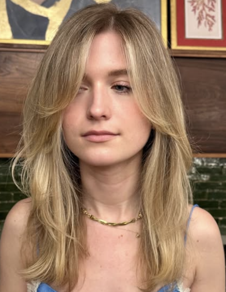 93 Stunning Examples of Side-Part Layered Hair