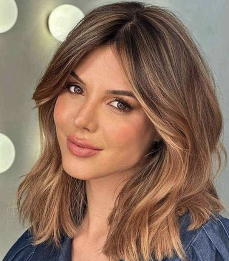 93 Stunning Examples of Side-Part Layered Hair