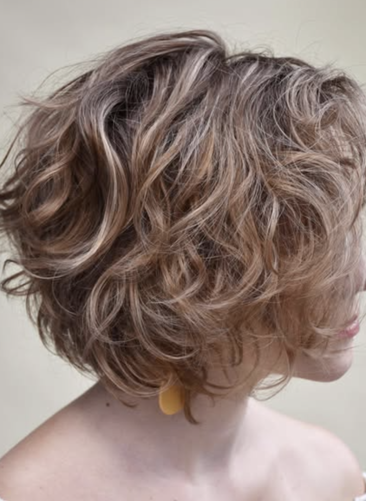 93 Stunning Examples of Side-Part Layered Hair