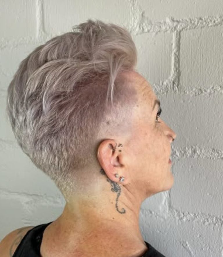 These 80+ Vibrant Hairstyles Are Making Women Over 50 Look Years Younger