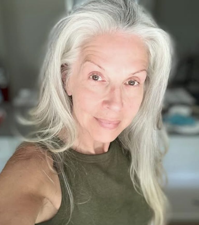 These 80+ Vibrant Hairstyles Are Making Women Over 50 Look Years Younger