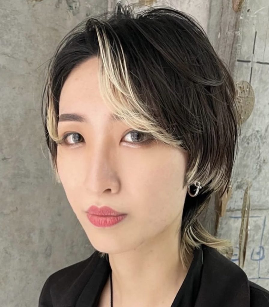 27 Wolf Cuts for Short Hair With SERIOUS Wow Factor