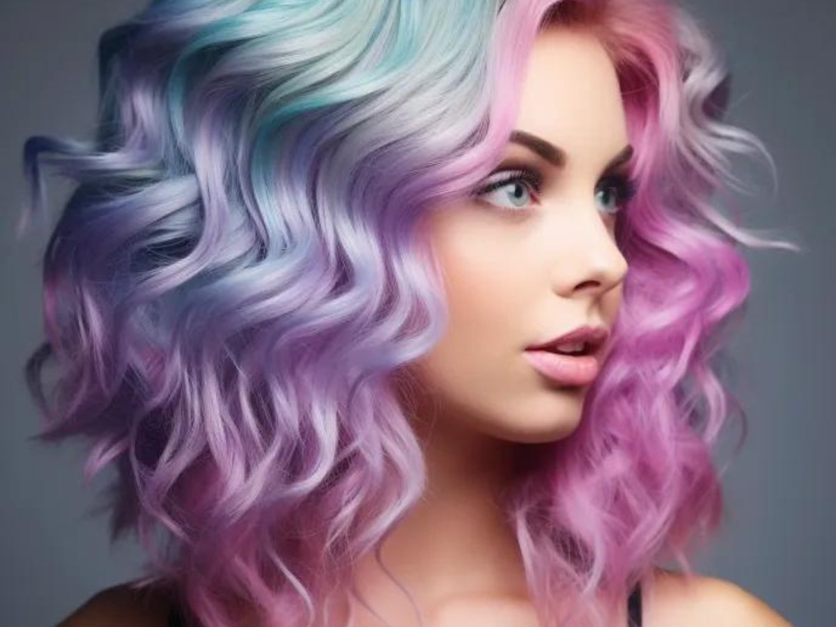 25 Hypinotic Holographic Hair Ideas You’re Going To Fall Head Over ...