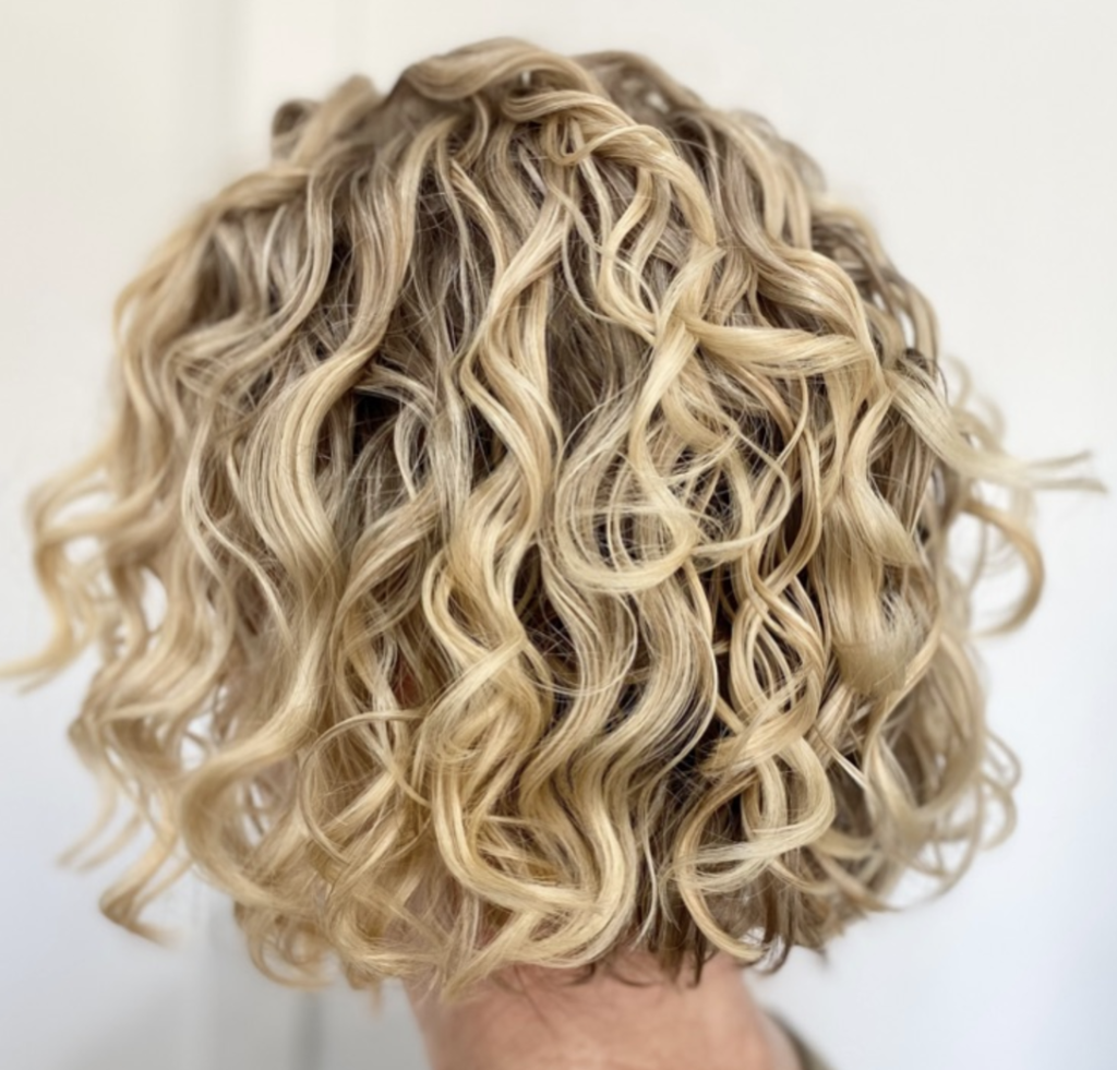 80 Short Curly Hairstyles That Steal The Show