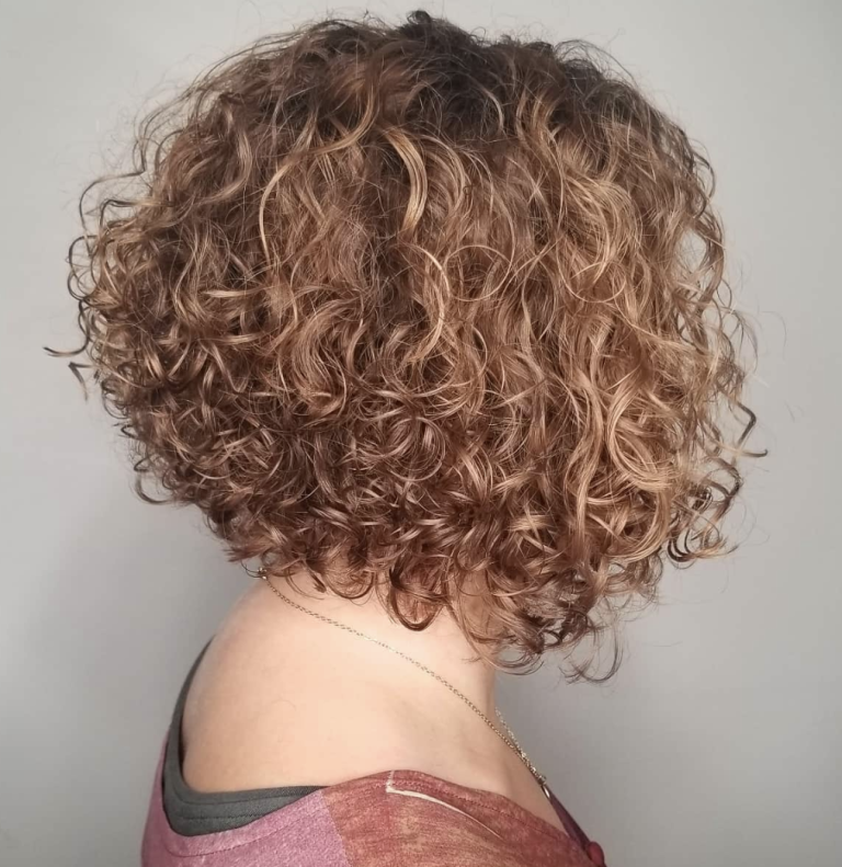 80 Short Curly Hairstyles That Steal The Show