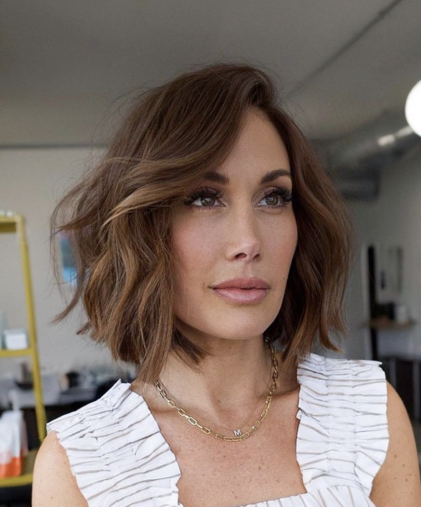 80 Flawlessly Feminine Hairstyles For Square Faces