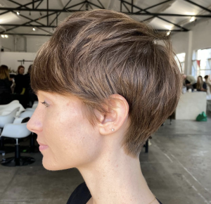 80 Flawlessly Feminine Hairstyles For Square Faces