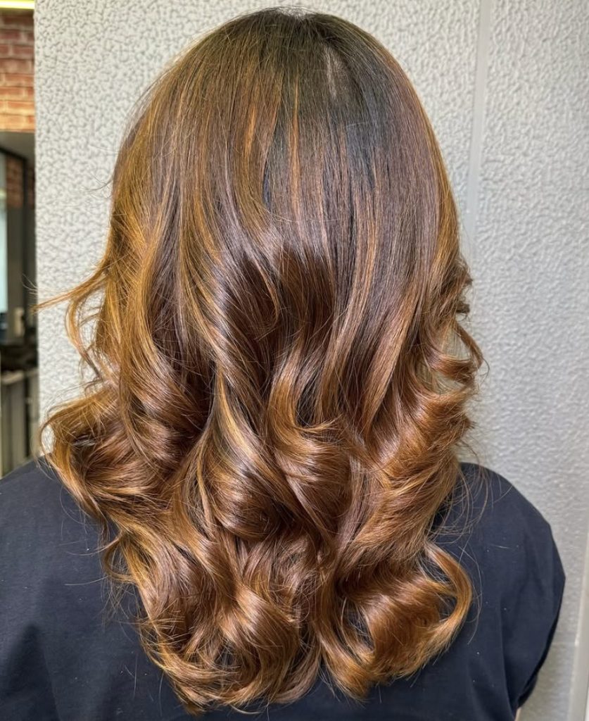 60 Beautiful Auburn Hairstyles You Have To Try in 2025