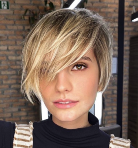 Celebrities Are Obsessed With These 75 Cute Choppy Bobs
