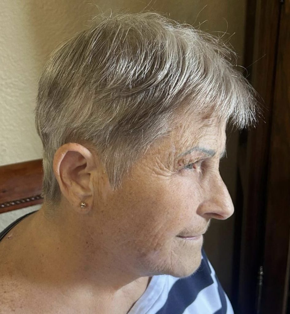 These 50 Charming Pixie Hairstyles Are A Hit With Women Over 50