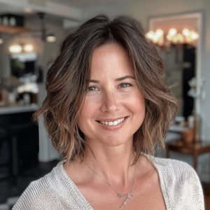 60 Hairstyles for Women Over 40 That Will Upgrade Your Look