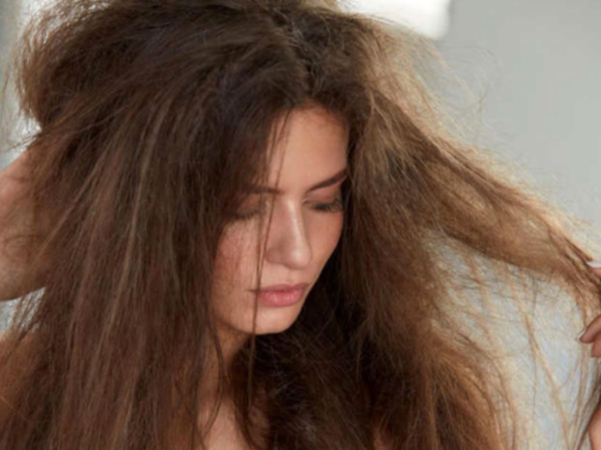 Say Goodbye To Frizzy Hair With These 8 Genius Haircare Tips