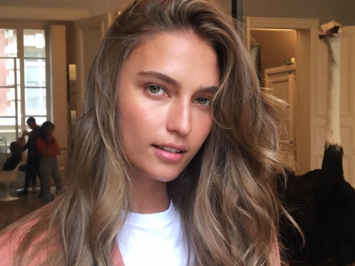 The Right Ways To Dry Your Hair, From Beginning To End