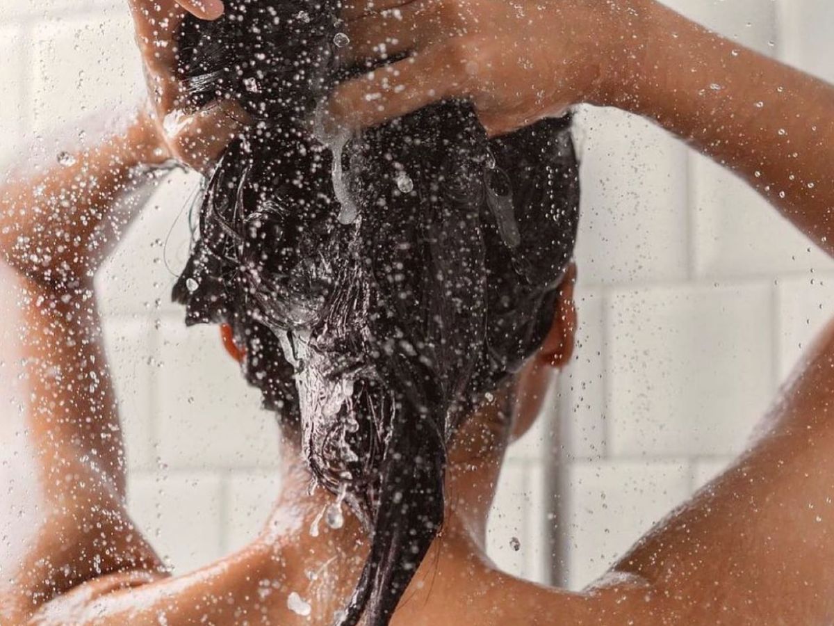 Ask The Experts: Should I Wash My Hair Before I Color It?