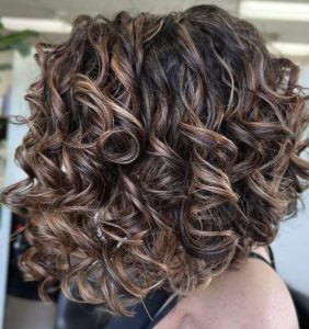 25 Inverted Bob Hairstyles for Curly Hair