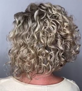 25 Inverted Bob Hairstyles for Curly Hair